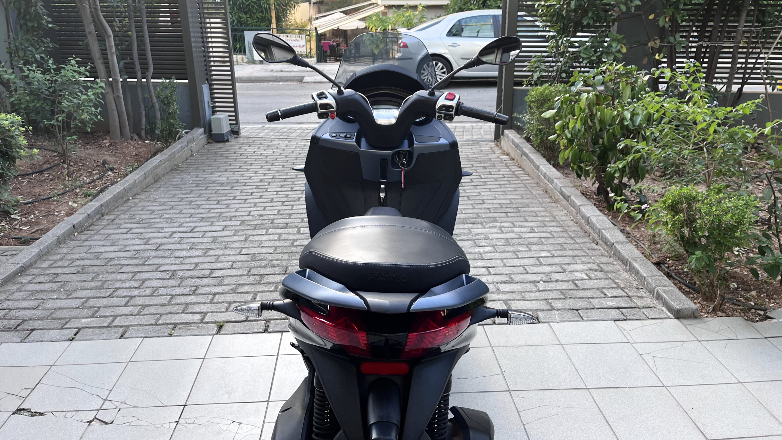 Piaggio MP3 300 Sport | 0.3I Auto | 2021 usato - OpenCars Italia