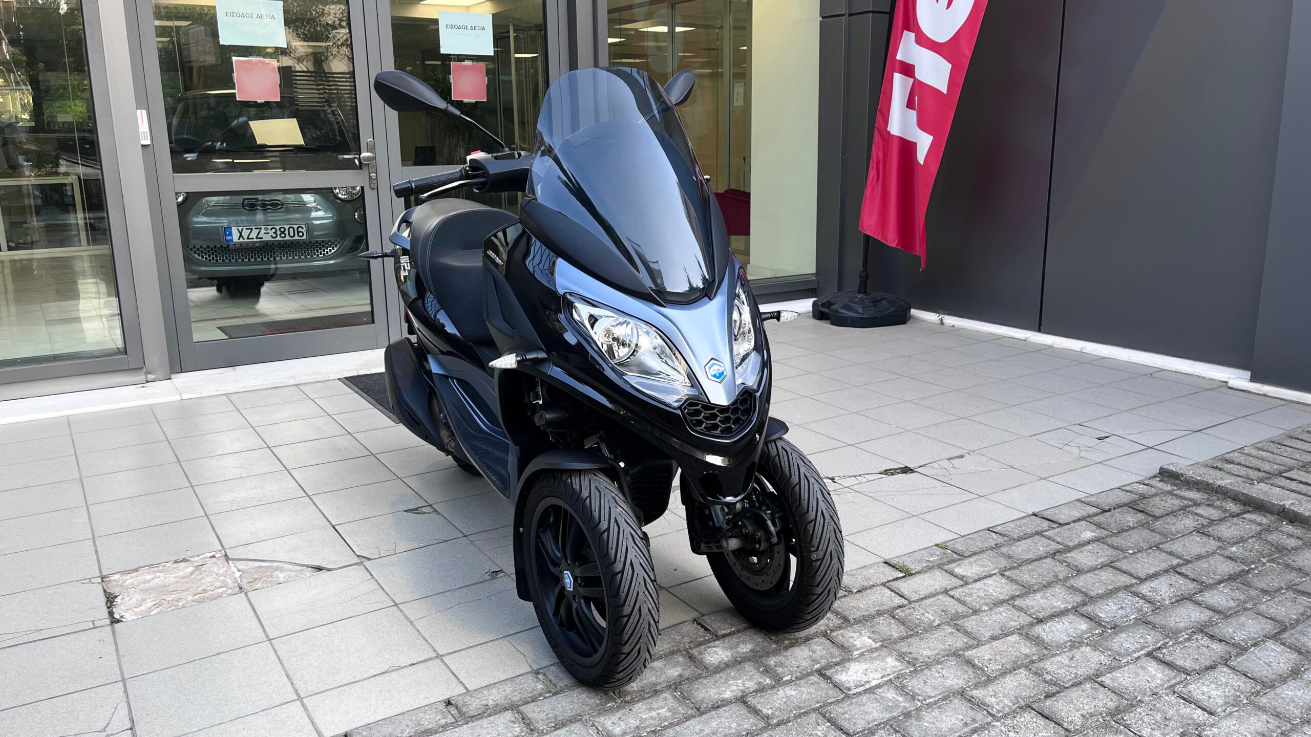 Piaggio MP3 300 Sport | 0.3I Auto | 2021 usato - OpenCars Italia