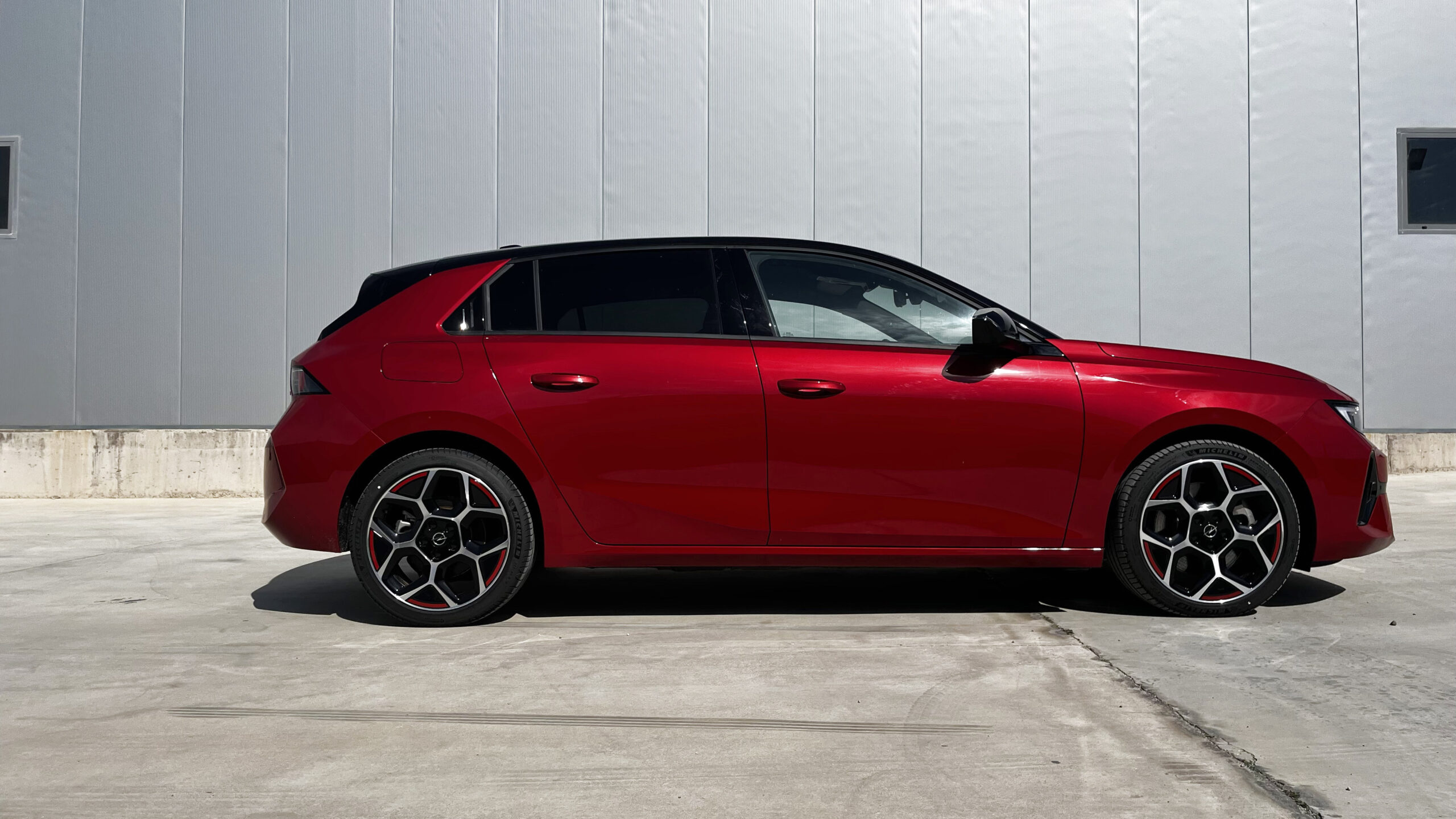 Καινούργιο Opel Astra GS Line | 1.6I 180hp | 2022 - OpenCars