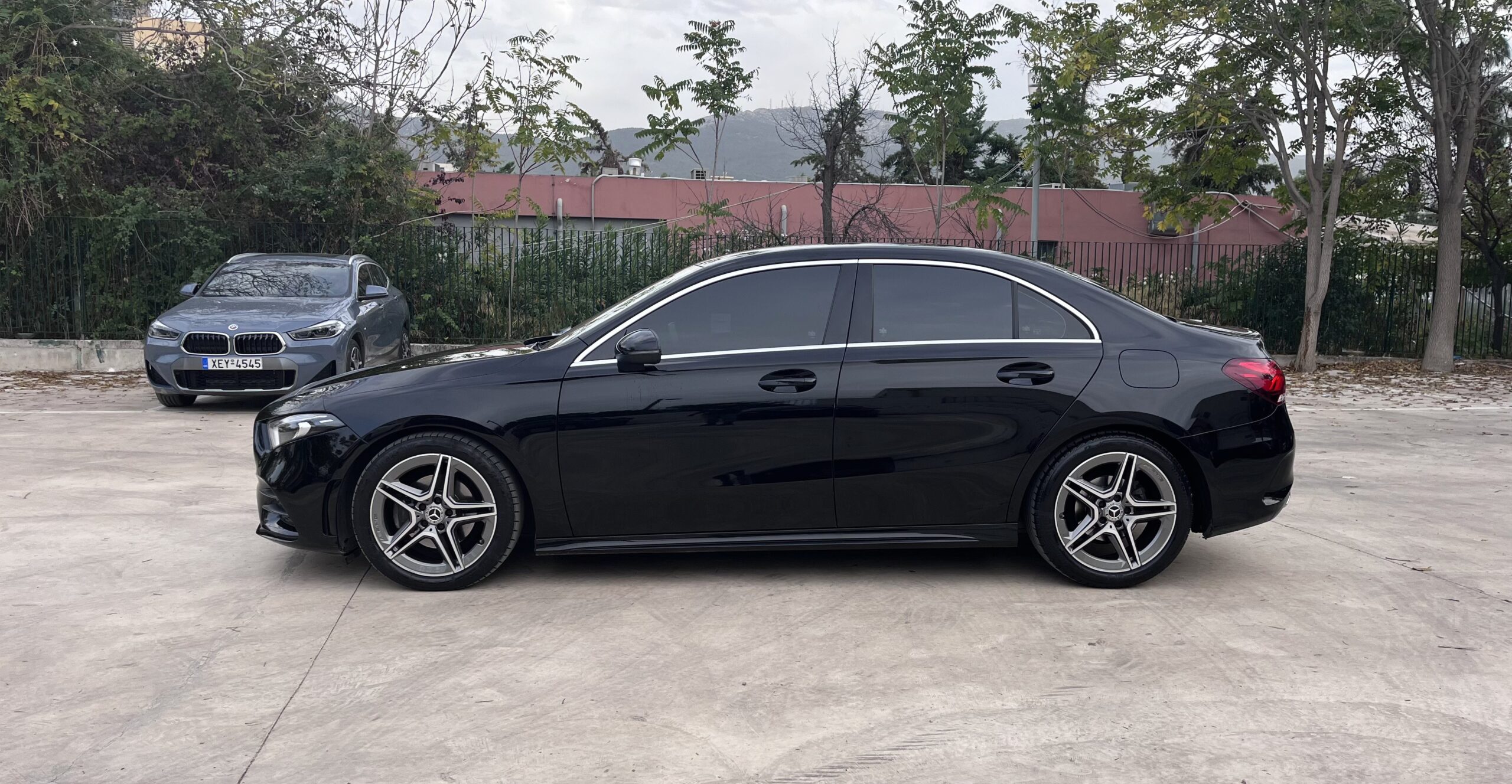 Μεταχειρισμένο Mercedes A-Class 180 AMG Line | 1.4I 136hp | 2021 - OpenCars