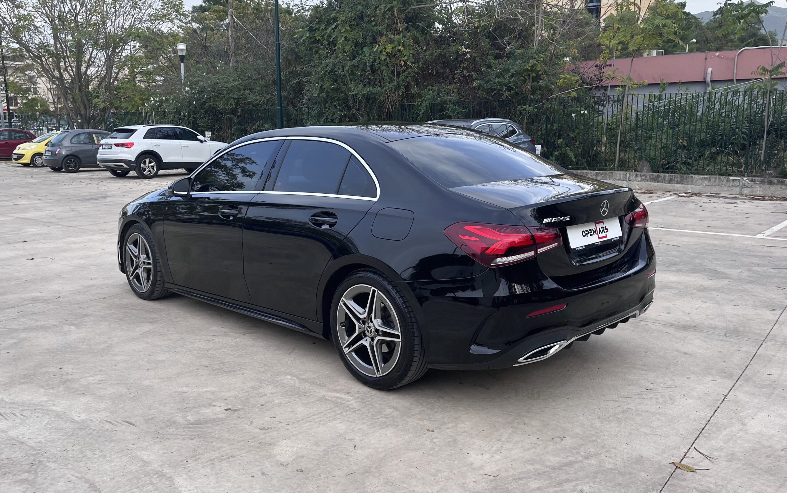 Μεταχειρισμένο Mercedes A-Class 180 AMG Line | 1.4I 136hp | 2021 - OpenCars