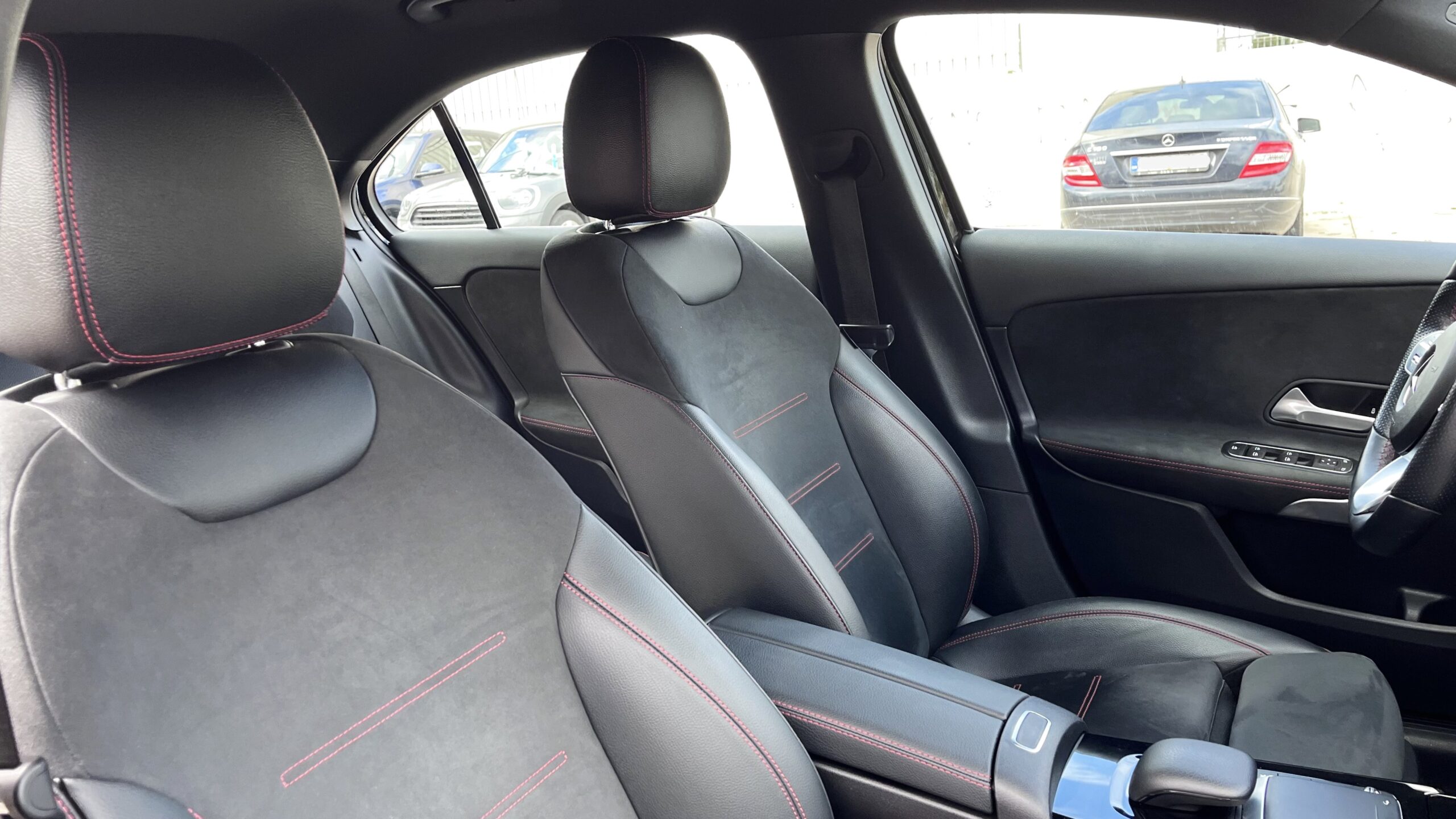 Μεταχειρισμένο Mercedes A-Class 180 AMG Line | 1.4I 136hp | 2021 - OpenCars