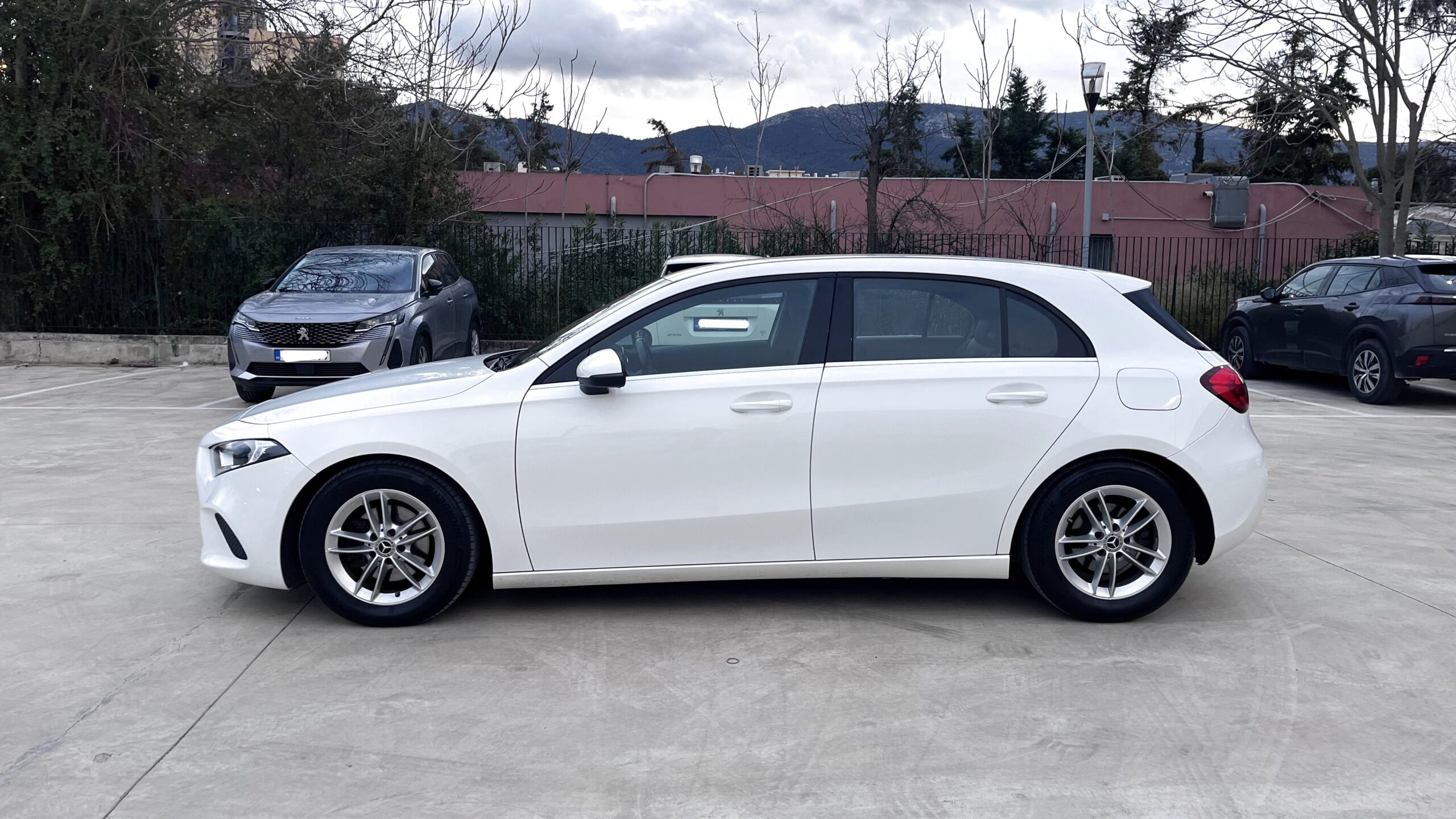 Μεταχειρισμένο Mercedes A-Class 180 Style | 1.3I 136hp | 2018 - OpenCars